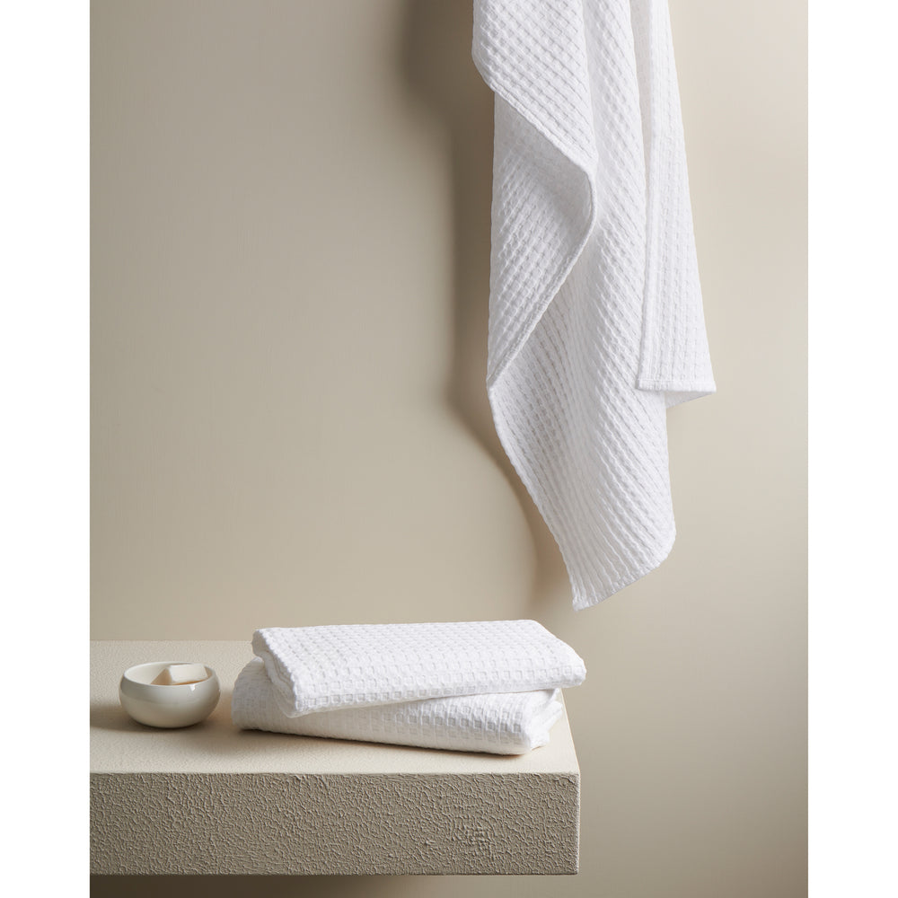 Malli Textured Waffle Bath Towel | Oodaii Towels